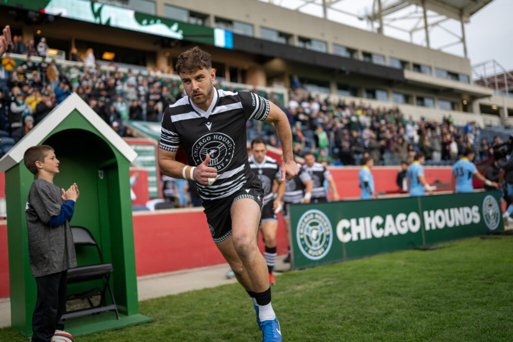 All-MLR Center Signs Contract Extension - Chicago Hounds
